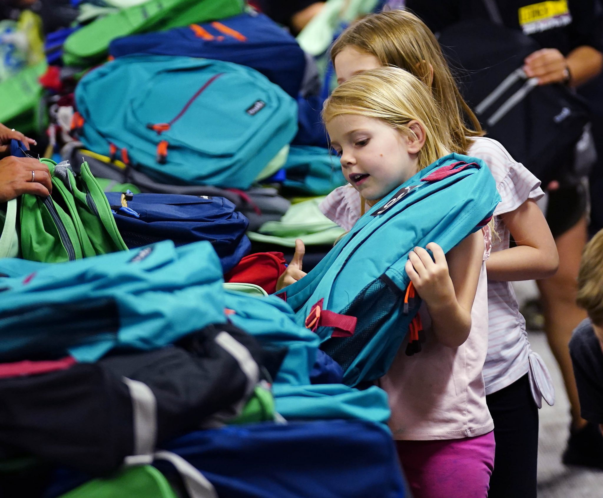 Backpack giveaway - GCU News