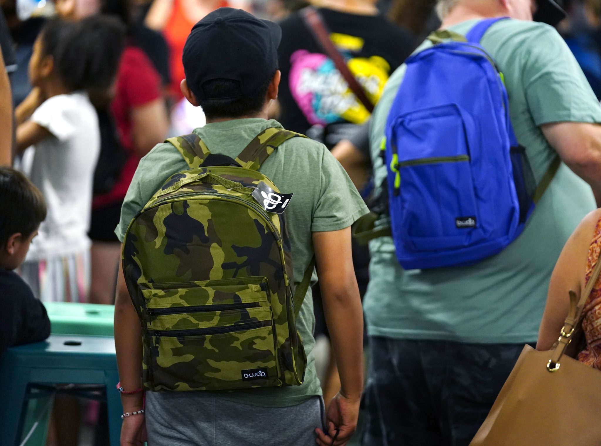 Backpack giveaway - GCU News