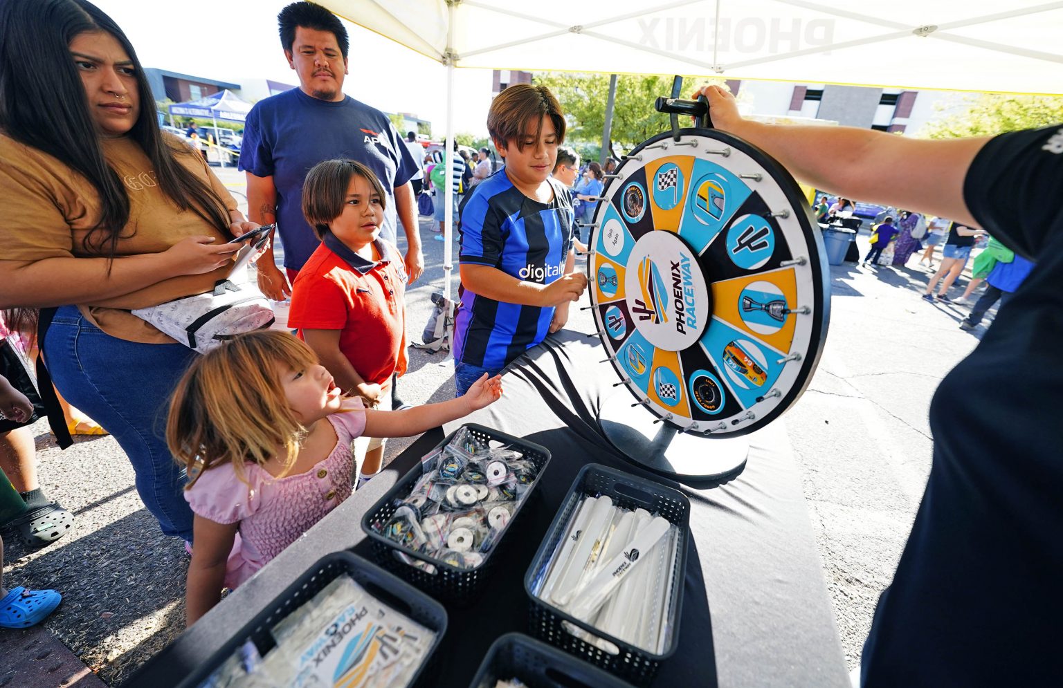 Backpack giveaway - GCU News