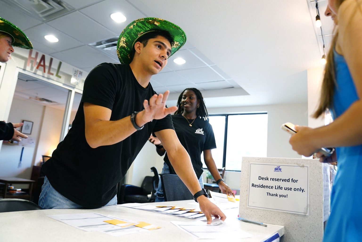 Cutting classes for first day of GCU Move-In pays off for parent - GCU News