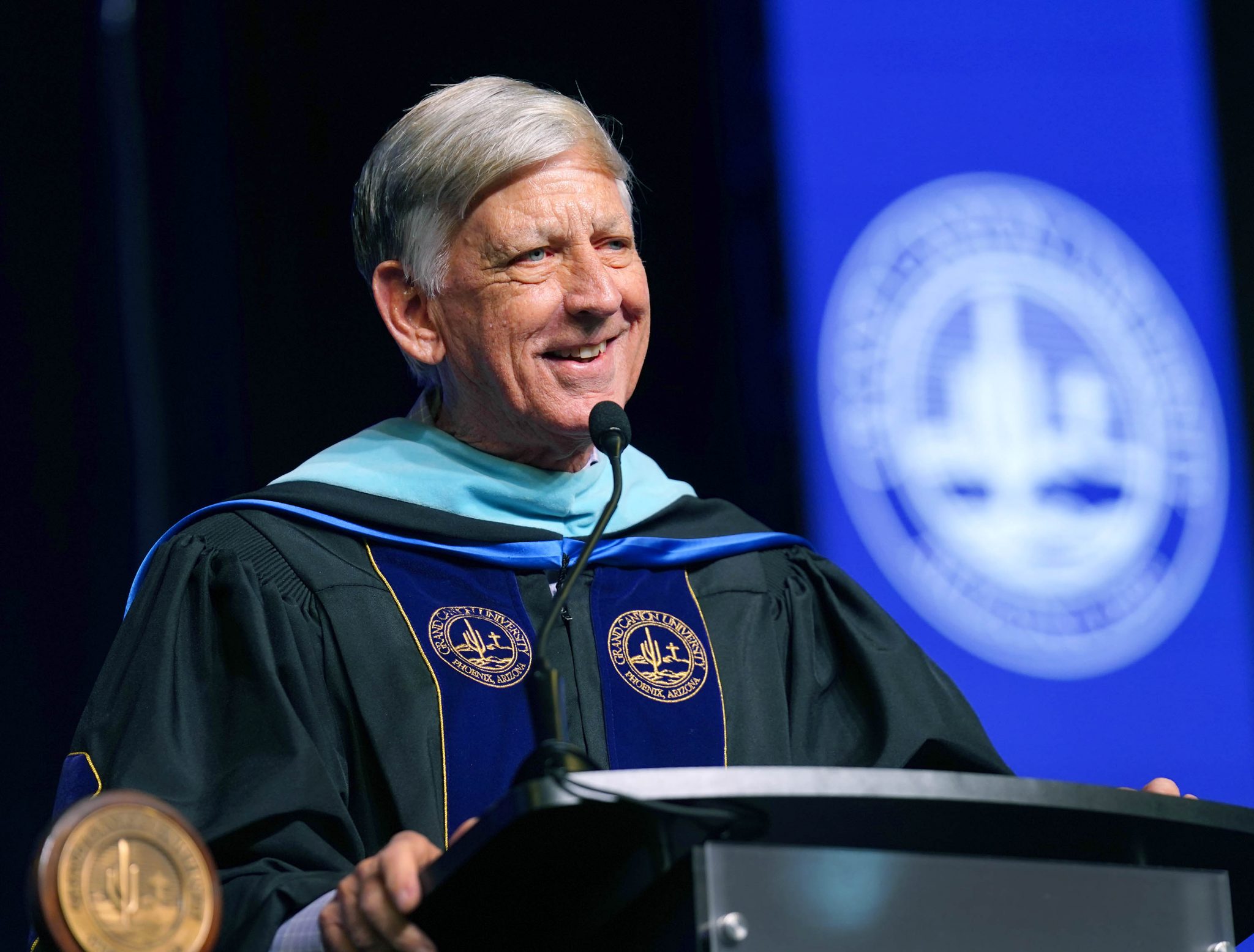 Fall commencement ceremony celebrating online and cohort students, 10 a ...