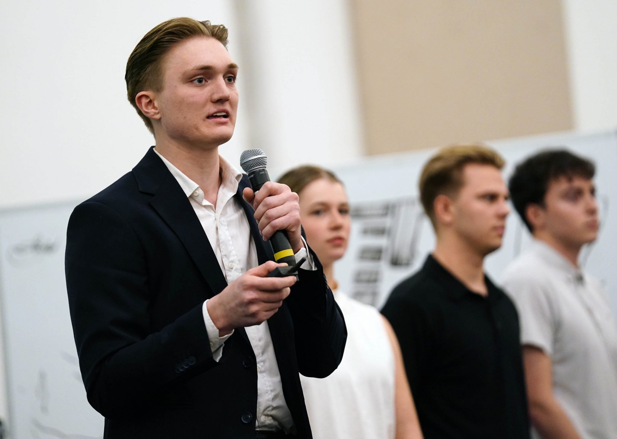 Freshman locks in a Canyon Challenge win with Hair Haven - GCU News