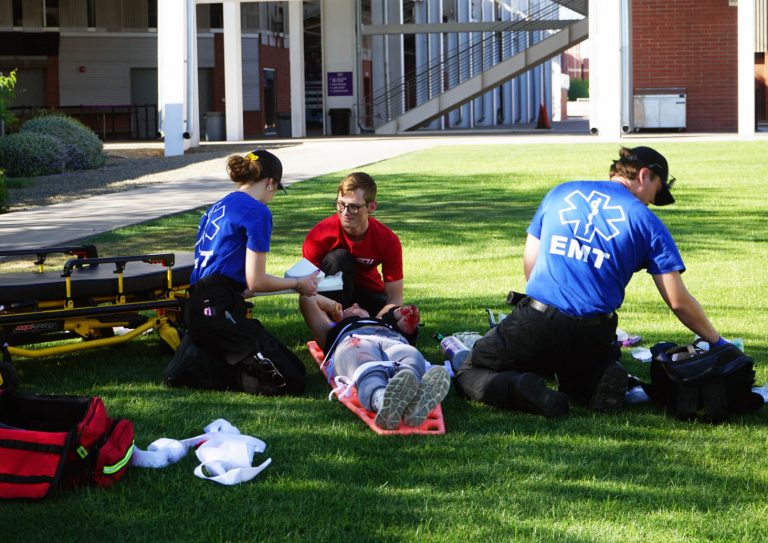 Nursing, EMS students practice teamwork under pressure in emergency ...