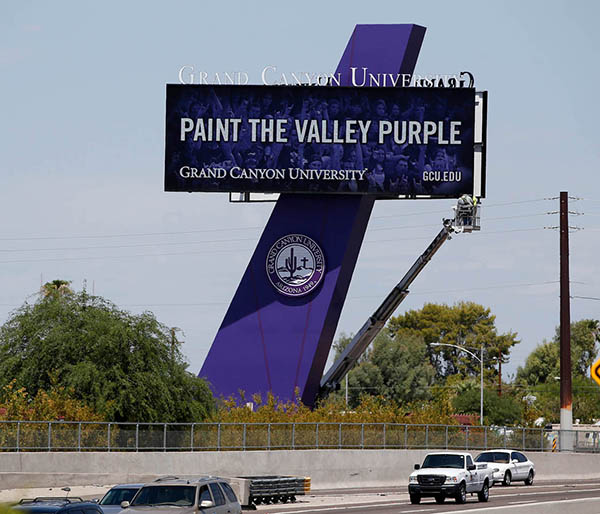 GCU installs new message board on freeway - GCU News